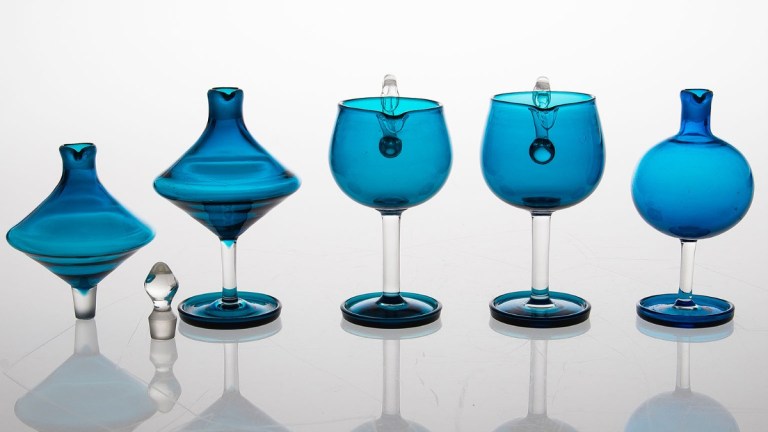 Aimo Okkolin (1917 - 1982) Finnish Glass Designer - Encyclopedia of Design