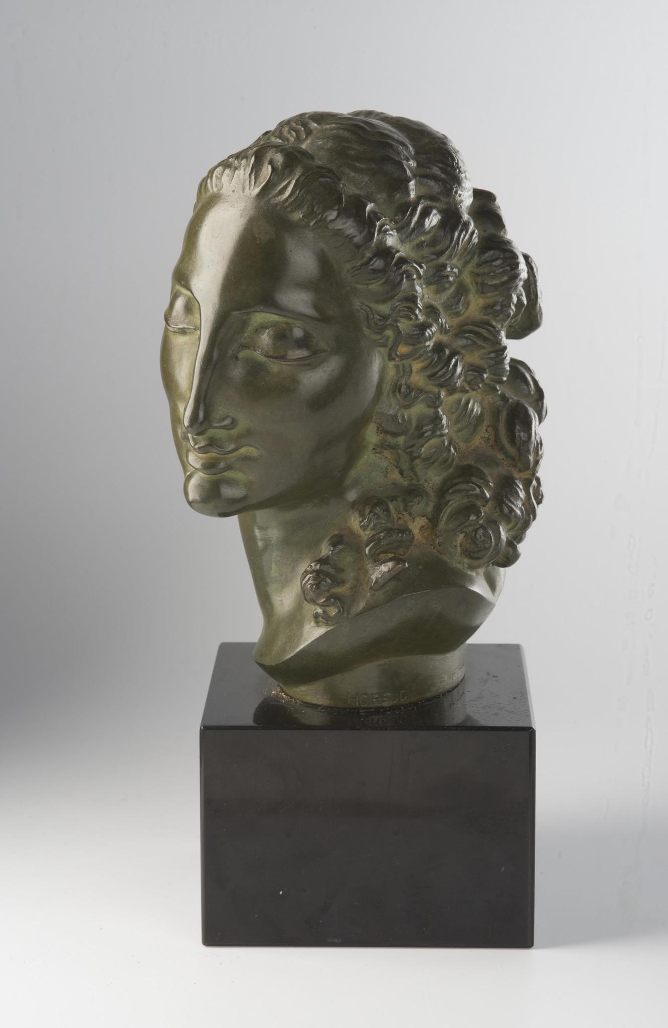 Jaroslav Horejc: Master of Sculpture and Design