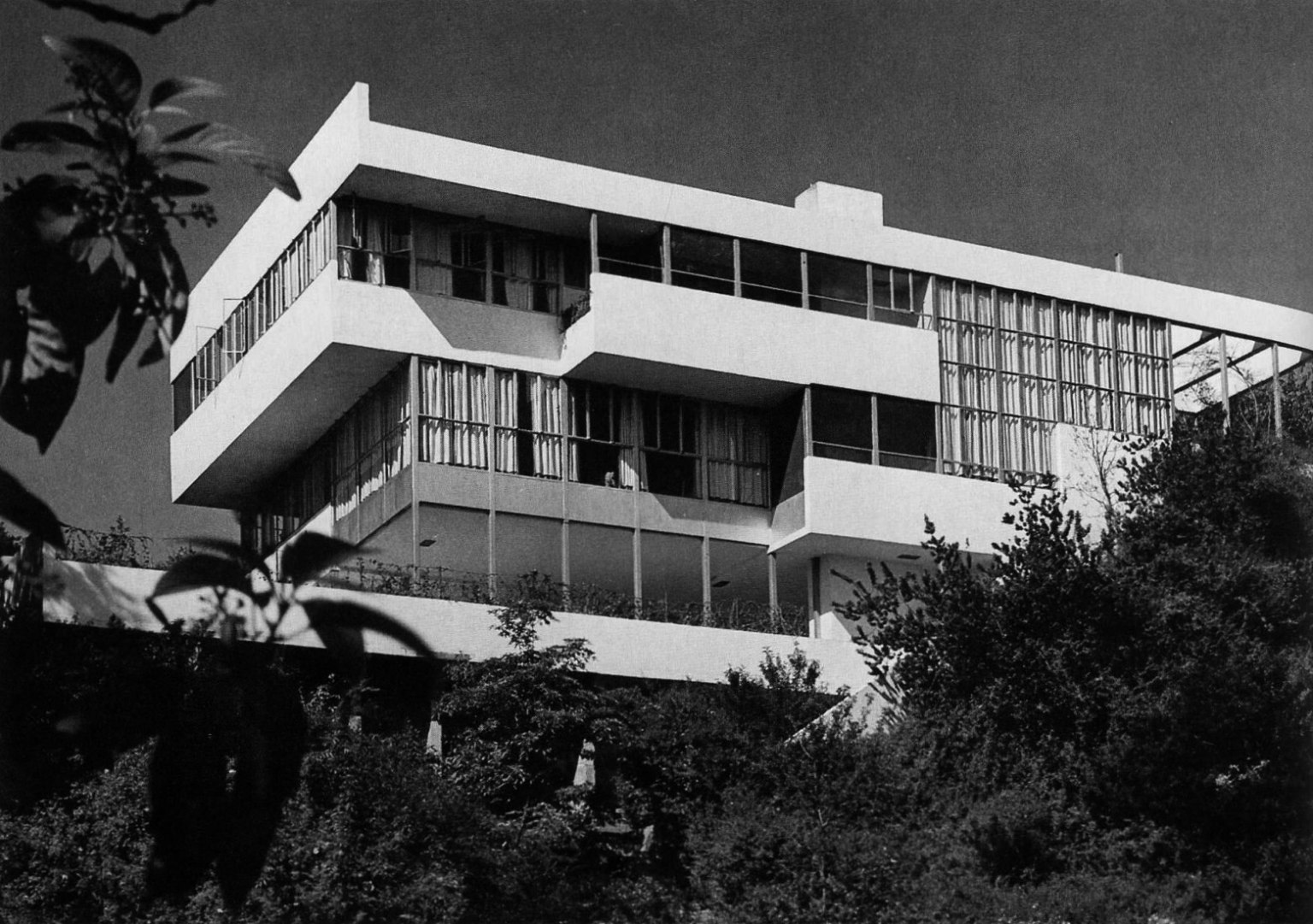 Richard Josef Neutra (1892 - 1970) Austrian American Architect ...