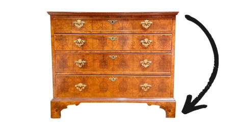 Bracket Foot Definition in Furniture Styles