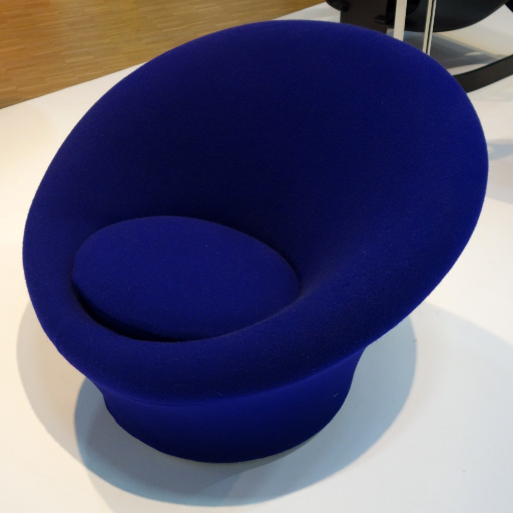 Pierre Paulin (1927 - 2009) French Furniture Designer - Encyclopedia of ...