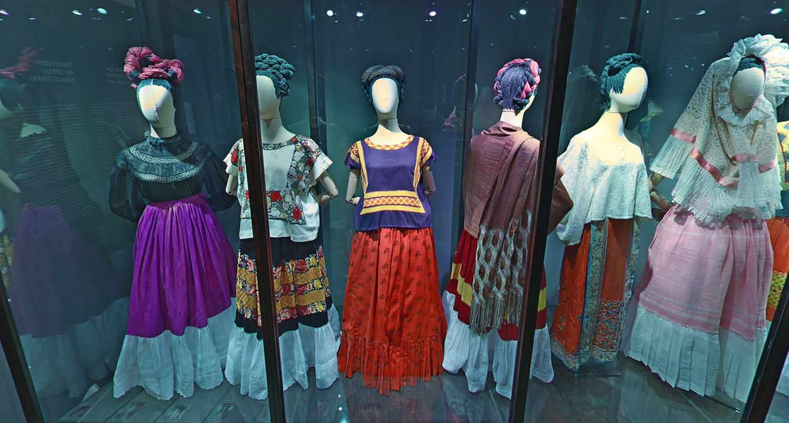 Frida Kahlo and the Tehuana Traditional Dress - Encyclopedia of Design