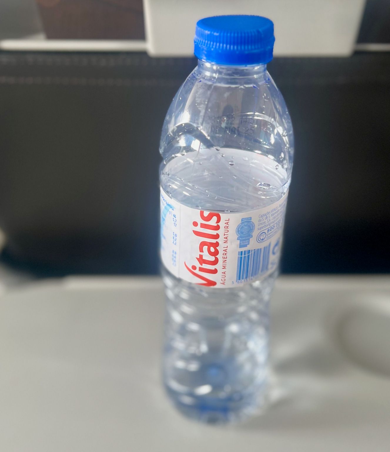 Exploring the Design of Vitalis Aqua Mineral Natural Water Bottle ...