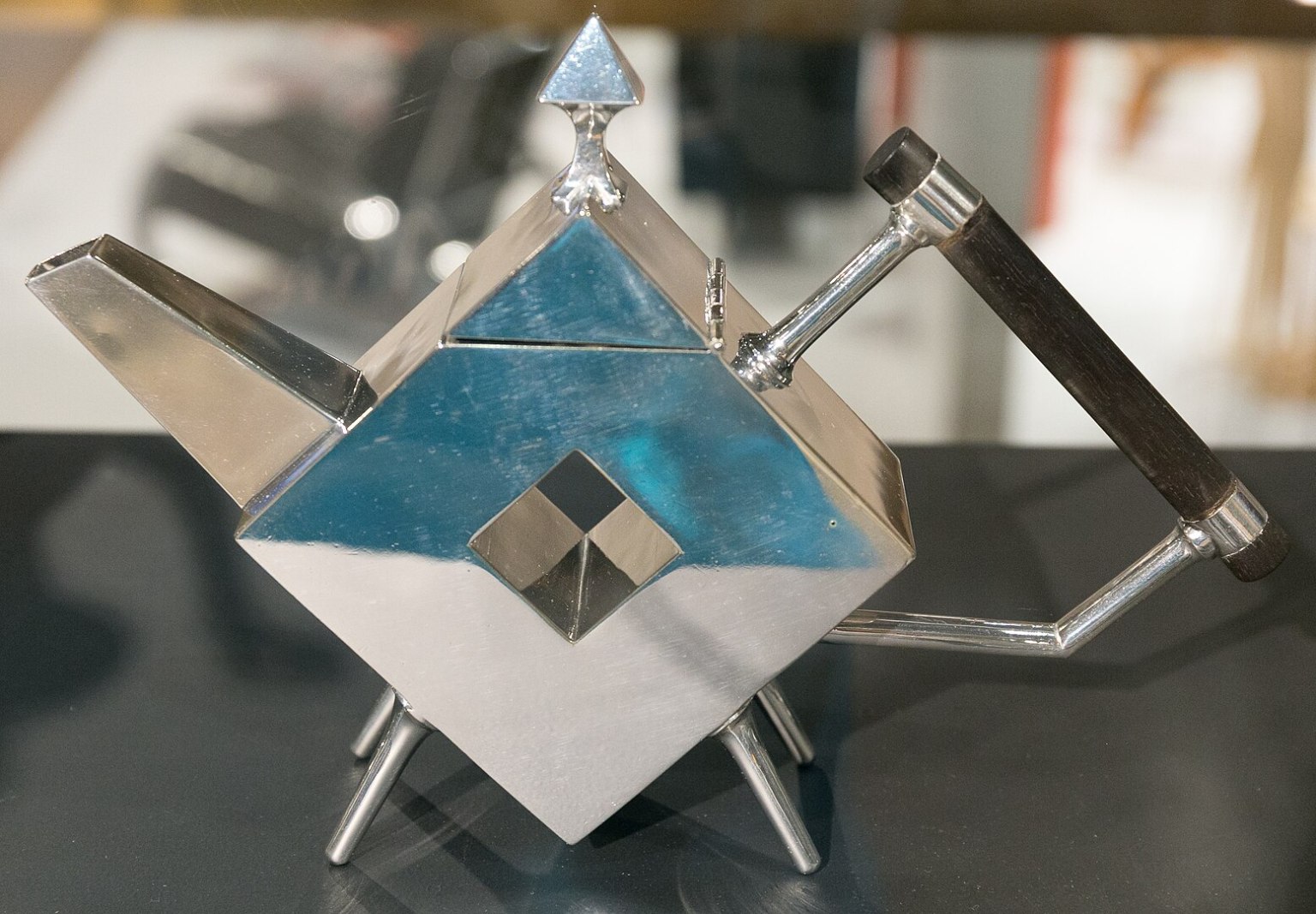 The Anglo-Japanese Style: A Fusion of East and West - Encyclopedia of ...