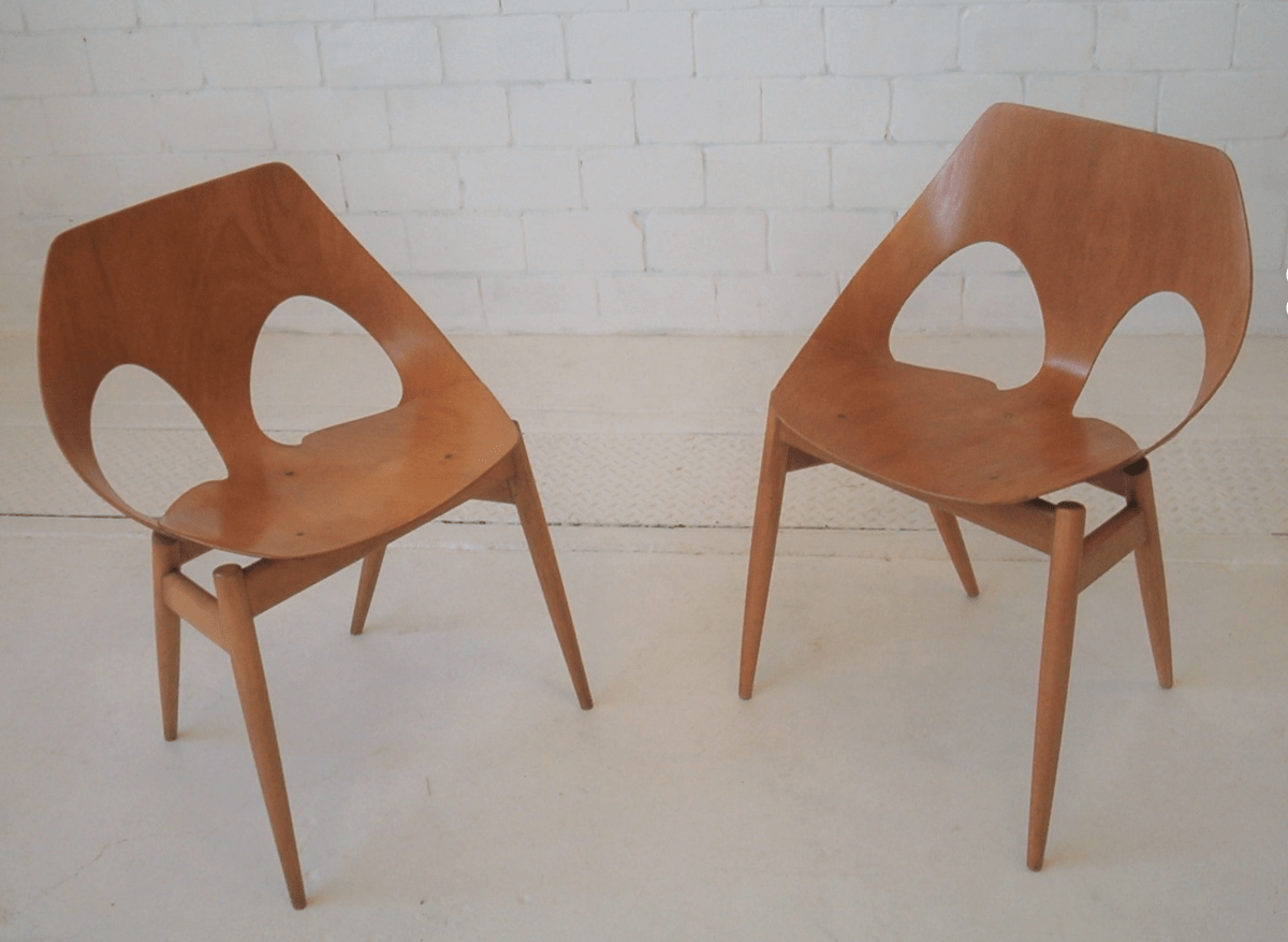 The Jason Chair by Carl Jacobs - Encyclopedia of Design