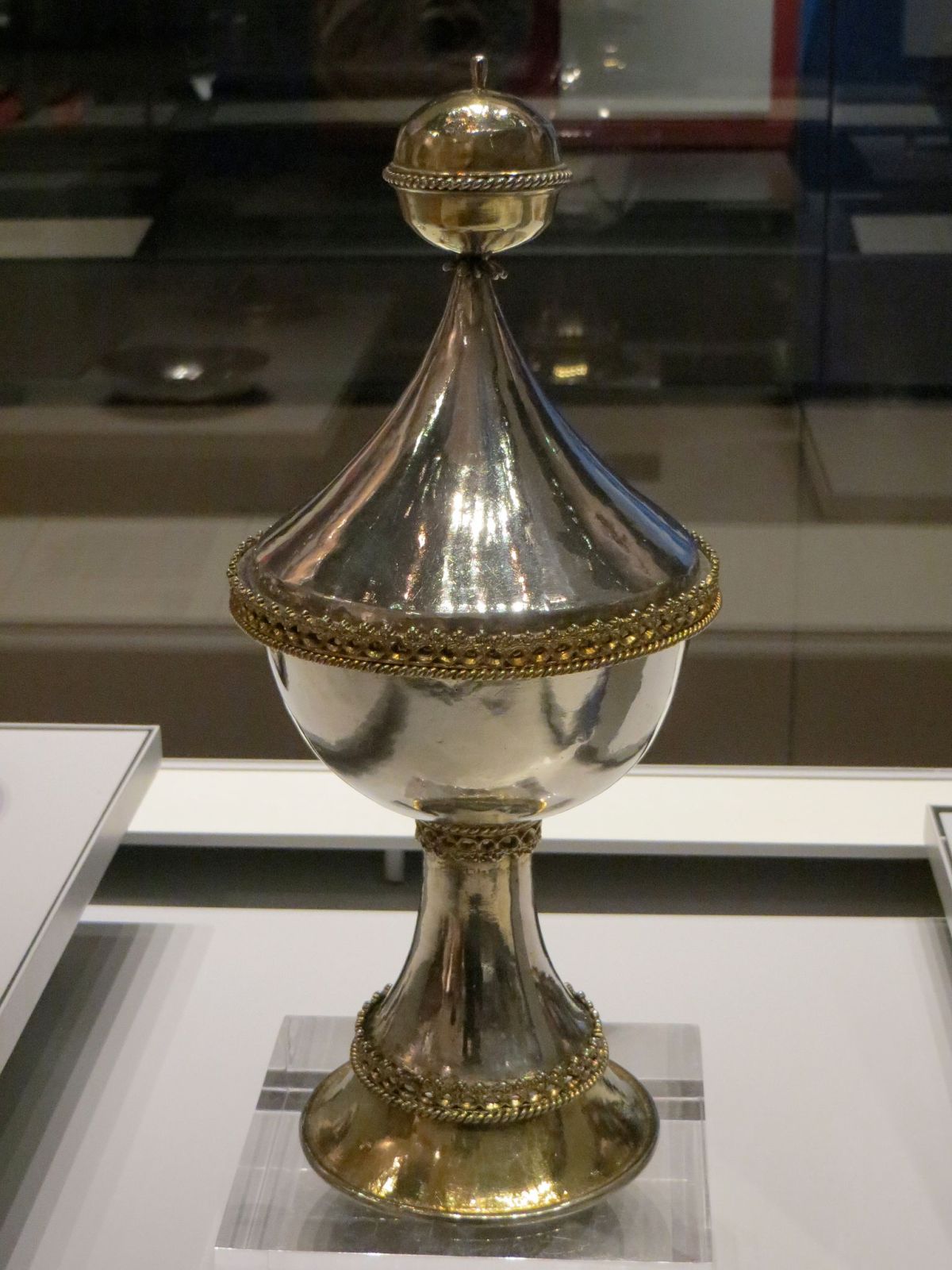 The Lacock Cup: A Testament to Medieval Silver Craftsmanship ...