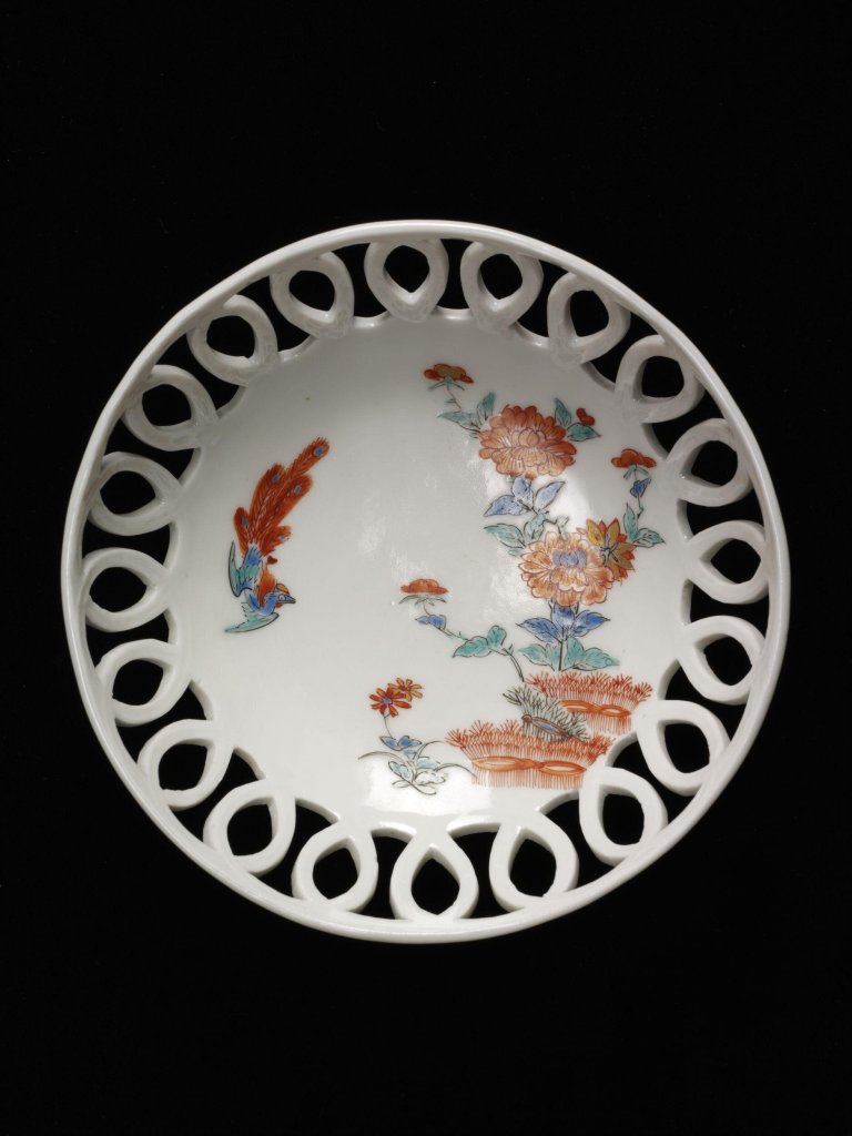 Exploring the Exquisite Kakiemon - Encyclopedia Design