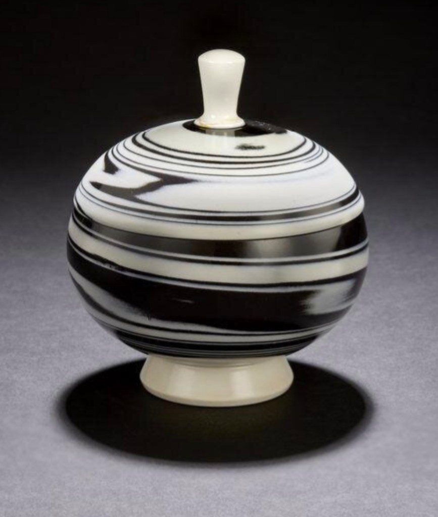 Agateware or Agate Ware: The Beautiful Ceramic Technique - Encyclopedia ...