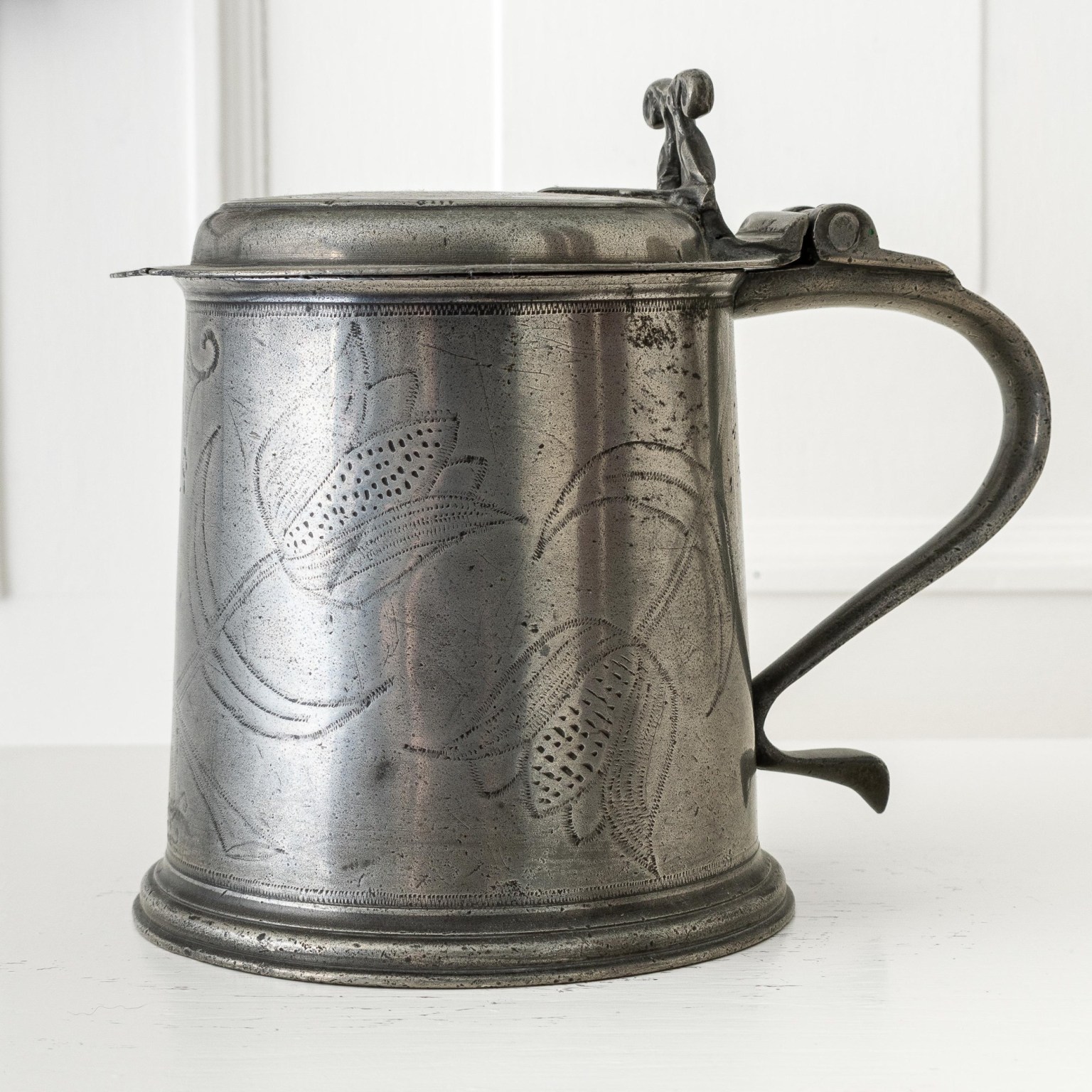 The Love-Bird Thumbpiece: A Pewter Tankard Design Classic ...