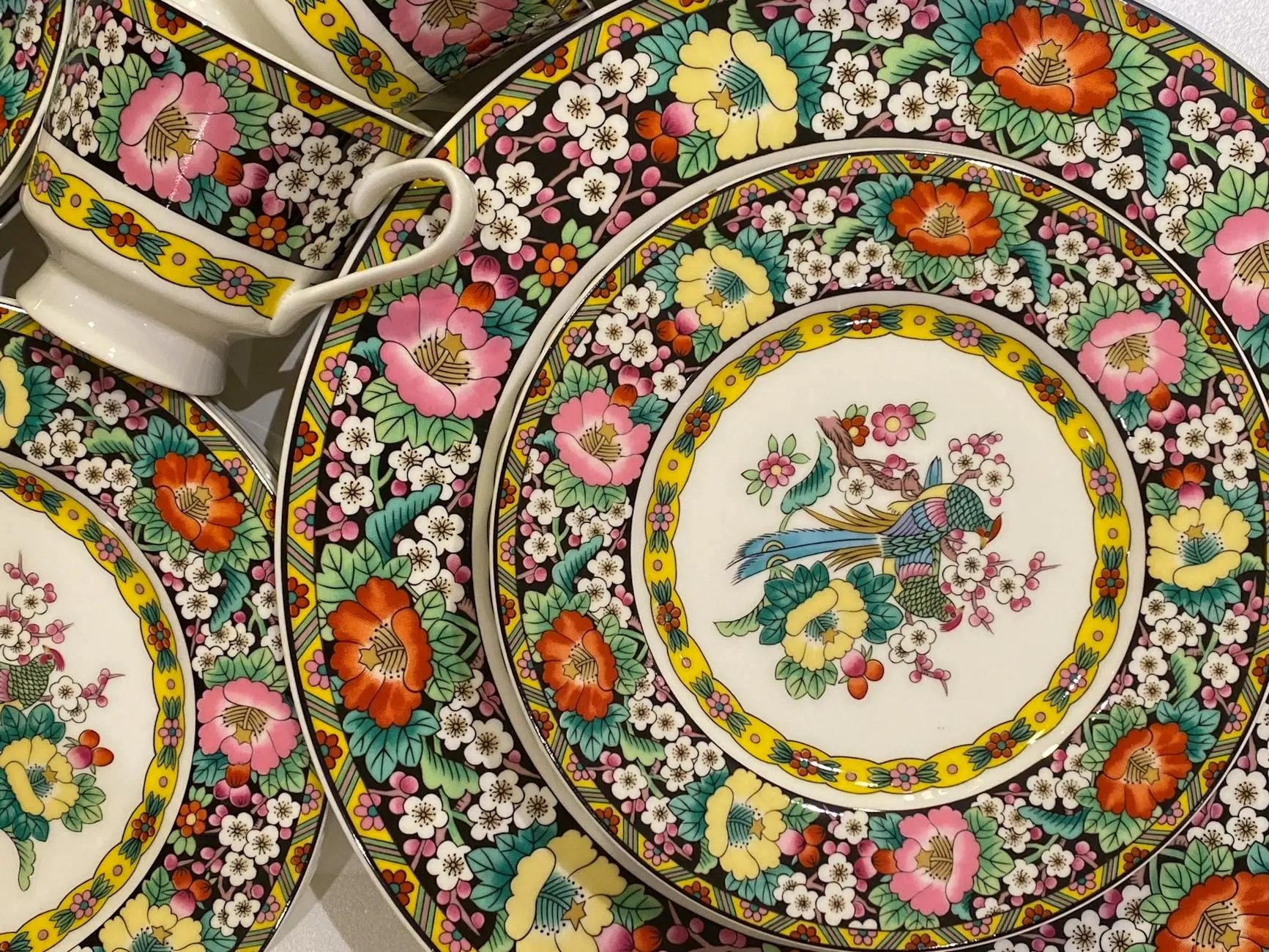 The History and Impact of Chintz Fabric in Decorative Arts ...